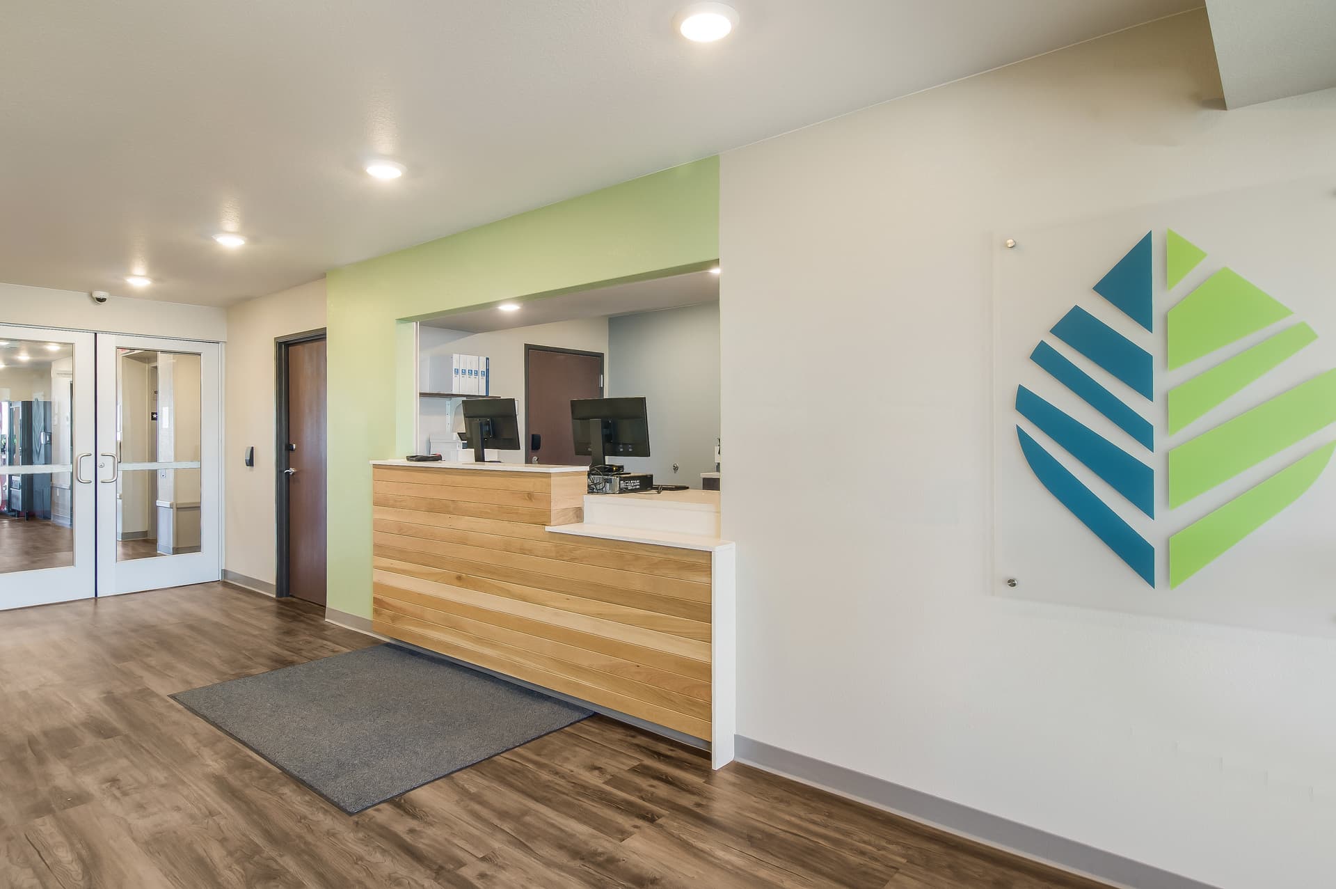 Extended Stay Hotel in Irmo, SC | WoodSpring Suites Columbia - Irmo